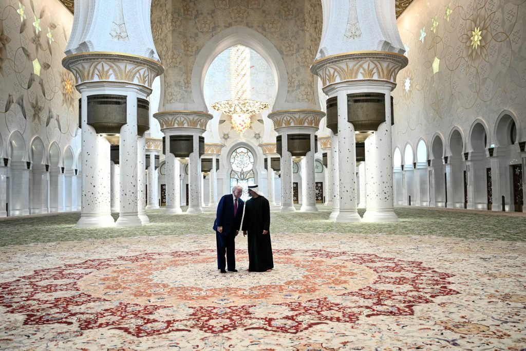 Proper Etiquette When Visiting Mosques In Qatar For Respectful Tourism